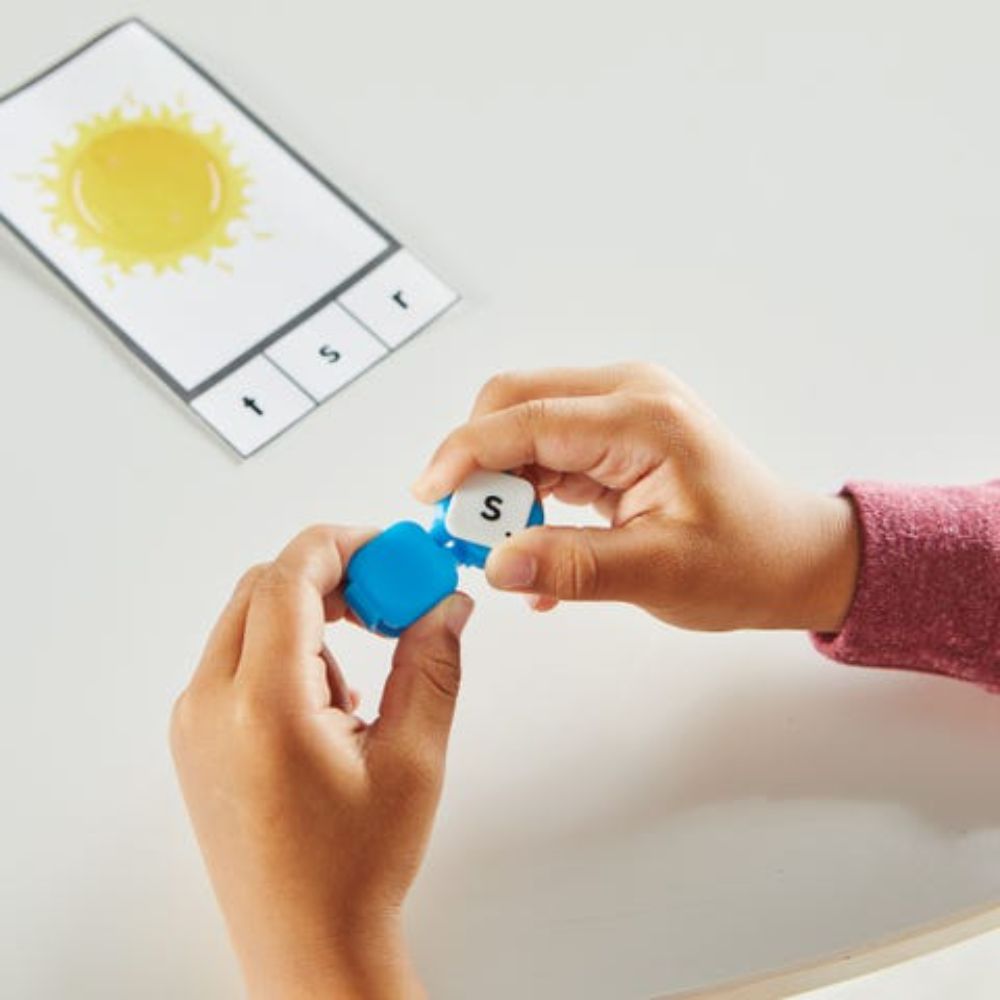 Hand2Mind - Learn My Letters Fine Motor Clips – edu-options